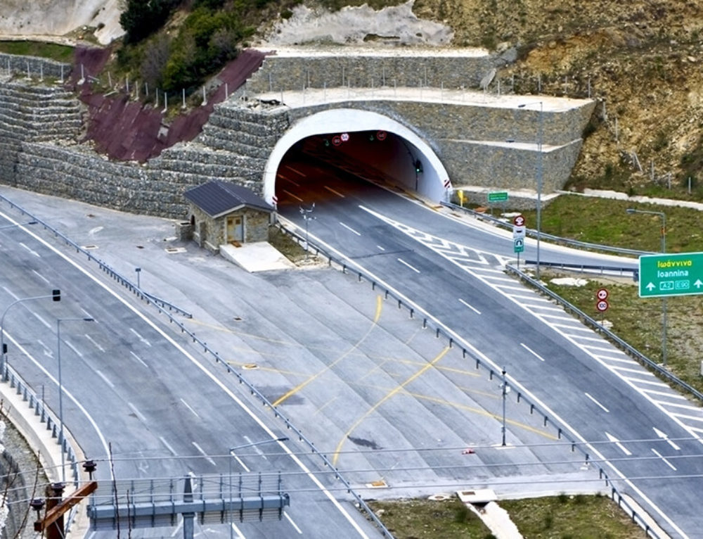 CENTRALE TURBINE A GAZ DE HASSI R’MEL - Adm-Electrical Power Panels